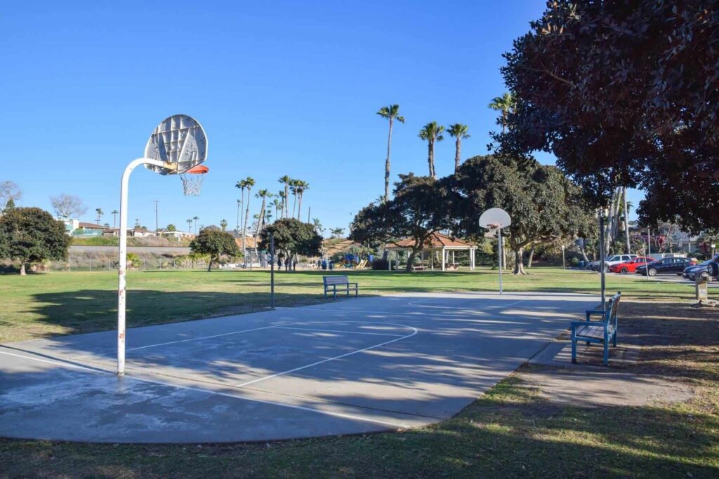 Buccaneer Beach - Oceanside, CA | Facilities, Parking & More